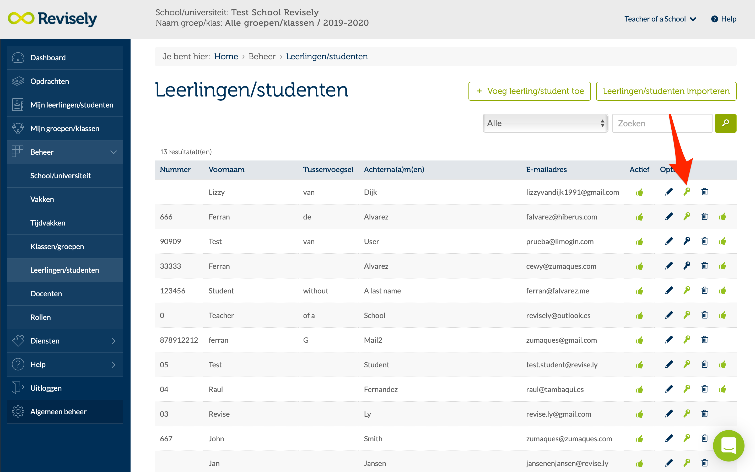 Revisely Inloggegevens sturen naar leerlingen/studenten - Revisely
