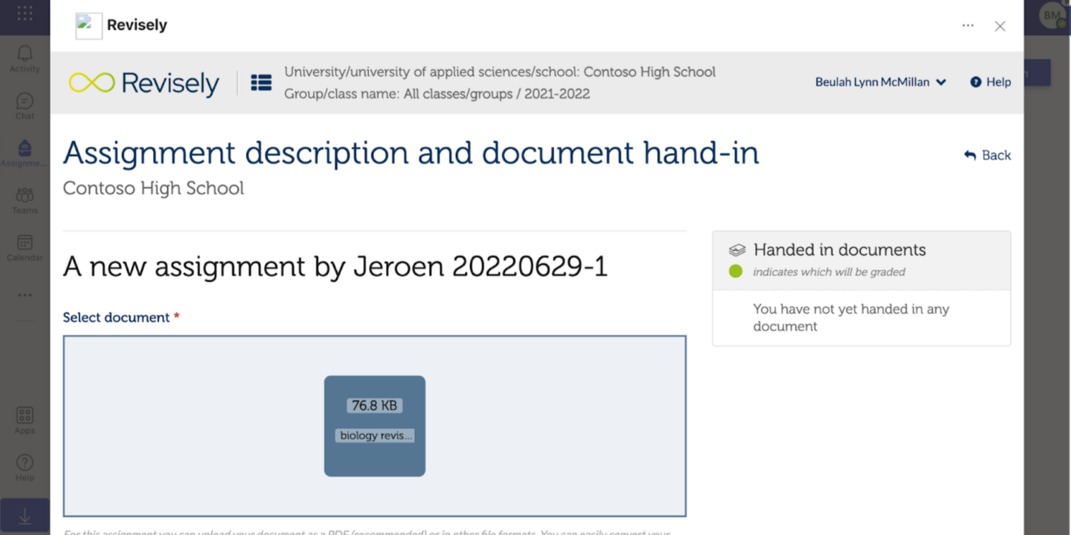 Revisely Students handing in assignments - Revisely